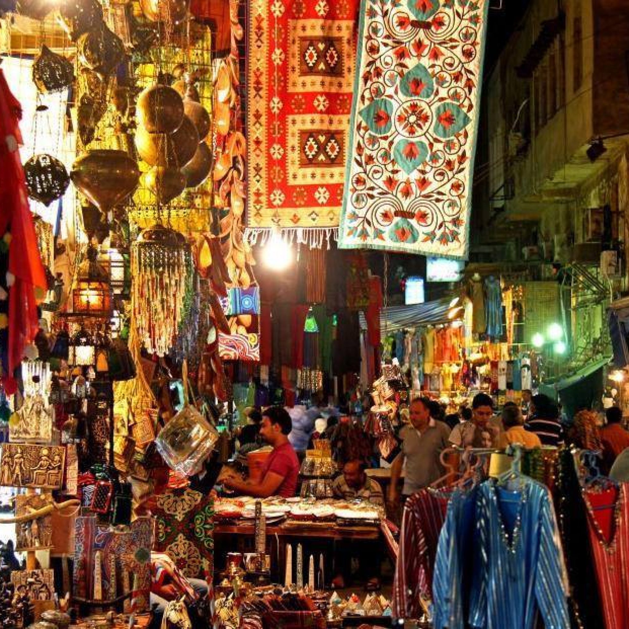 Top 5 Bazaars and markets for souvenirs & shopping in Egypt